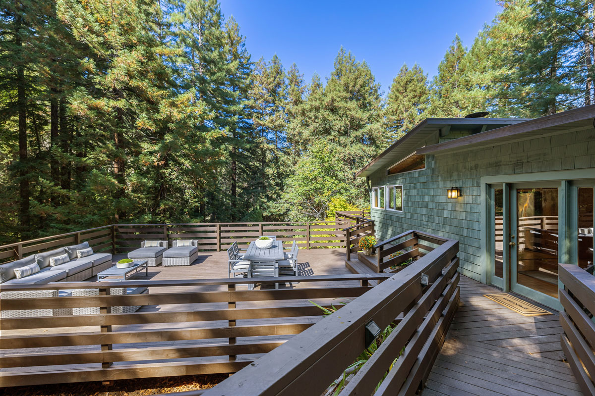 890 Patrol Road, Woodside