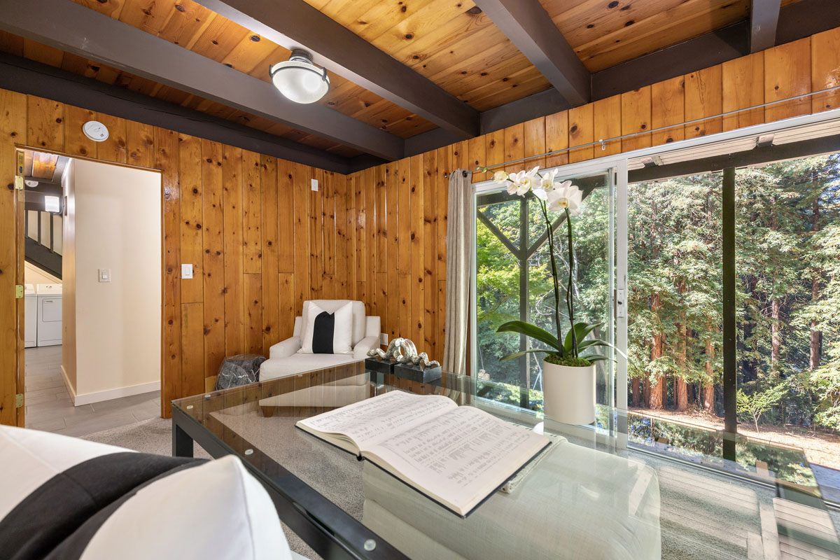 890 Patrol Road, Woodside
