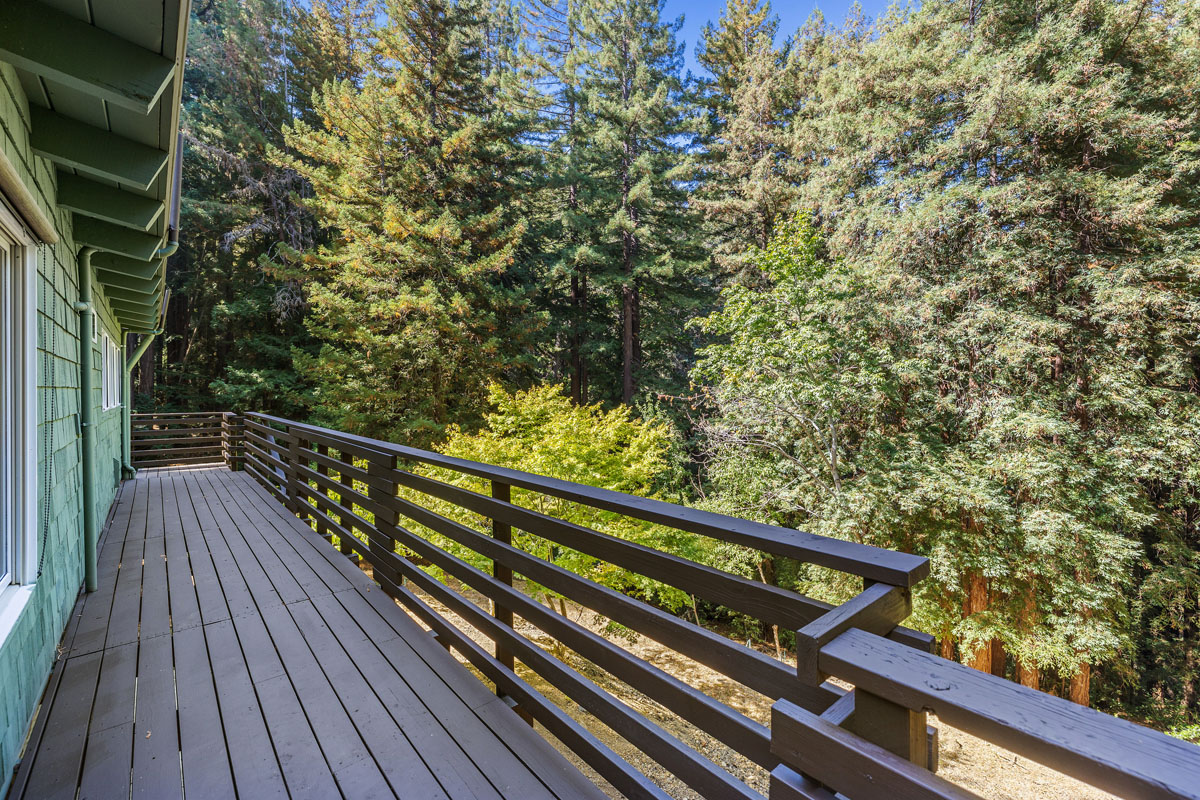 890 Patrol Road, Woodside